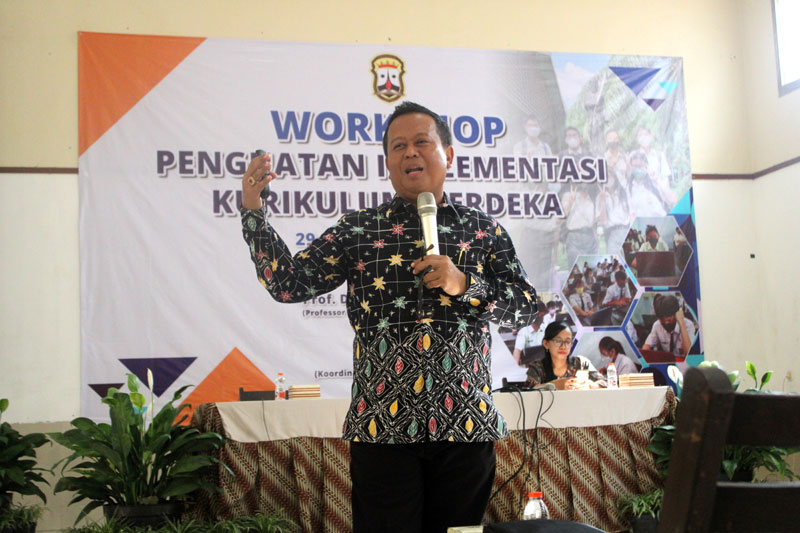 Penguatan Kurikulum Merdeka Belajar - SMAK Santo Paulus Jember