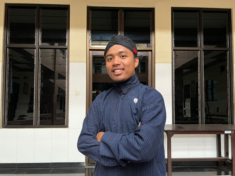 Mengenal Lebih Dekat: Frater Yudo Si Dalang - SMAK Santo Paulus Jember