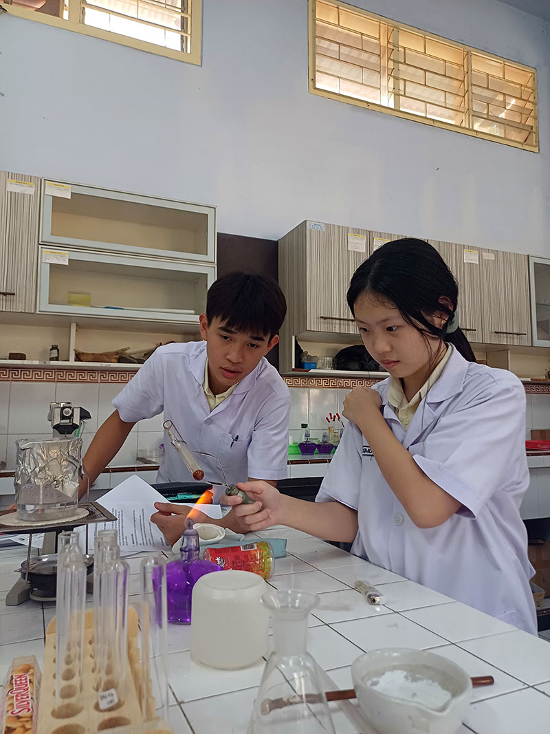 Bim Salabim, Jadi Apa! Prok Prok Prok! - SMAK Santo Paulus Jember