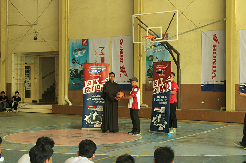 Semangat Membara Menyambut DBL 2025 - SMAK Santo Paulus Jember